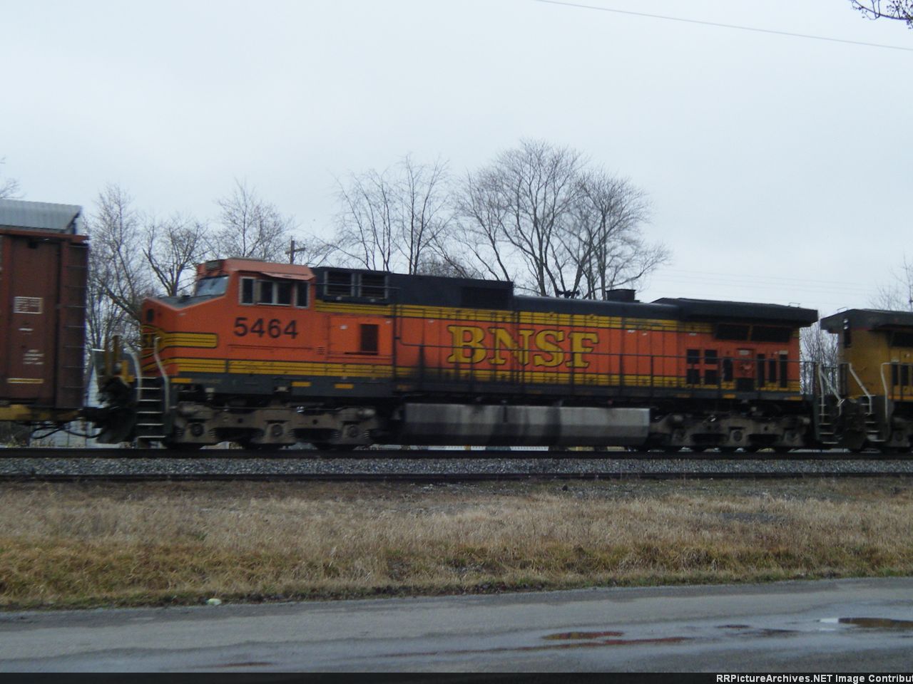 BNSF 5464